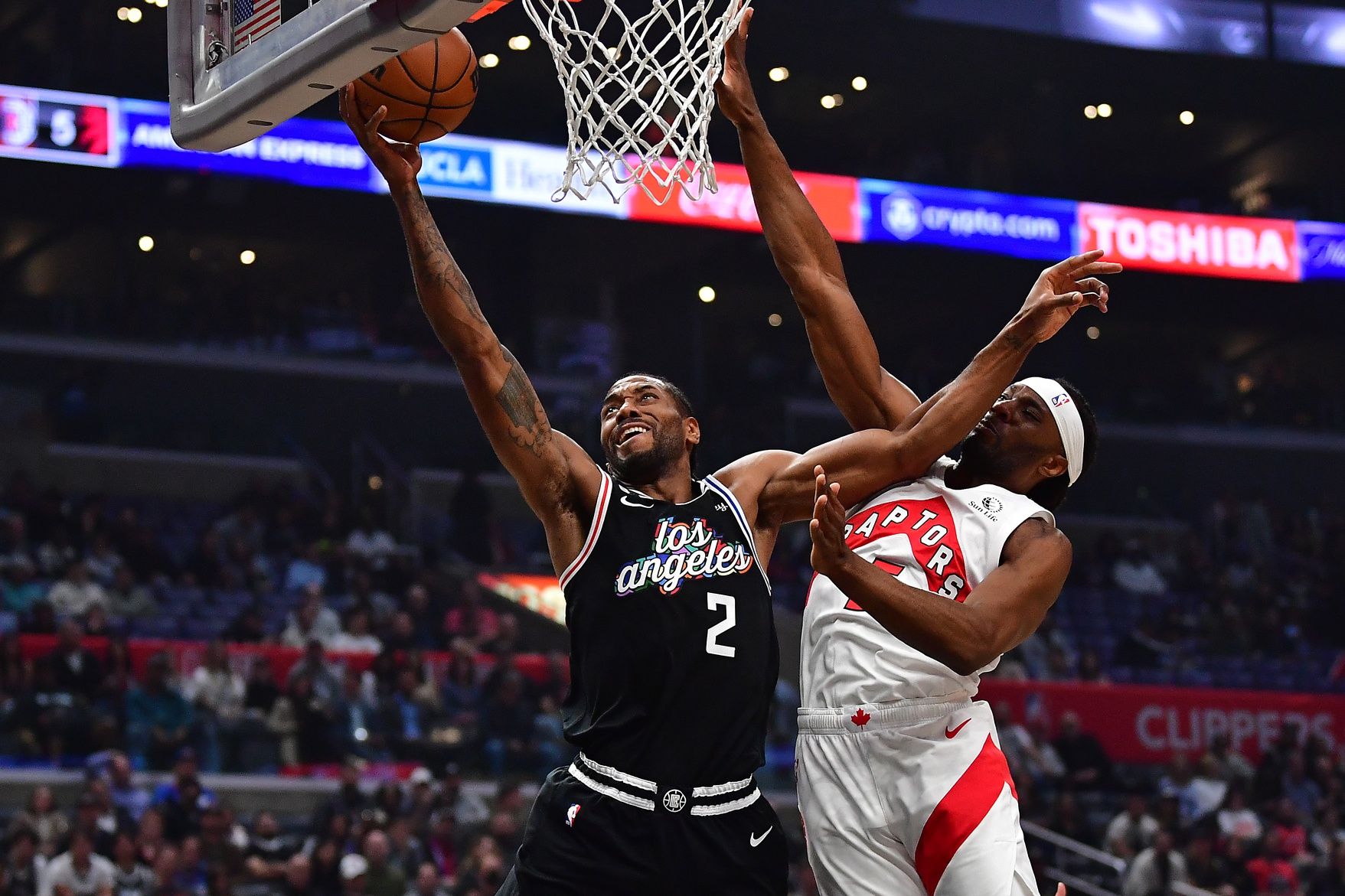 Former Raptors Player Comments On If Kawhi Leonard Deserves Statue ...